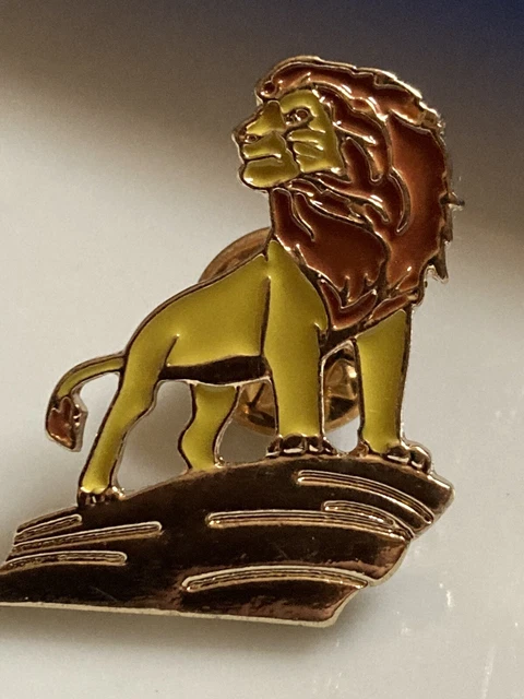 DISNEY LION KING Pin Mufasa Badge Brooch RARE collectible Genuine Gold ...
