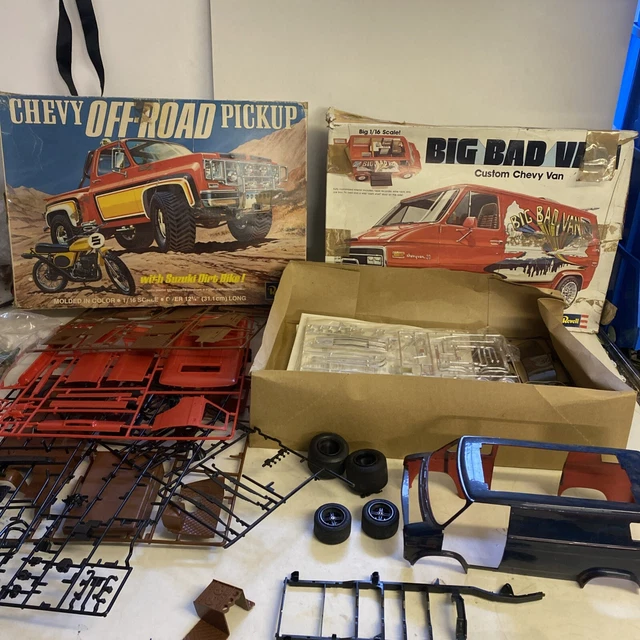 REVELL MODEL KITS 1/16th Big Bad Van And Chevy Off Road Pick Up £83.91 ...