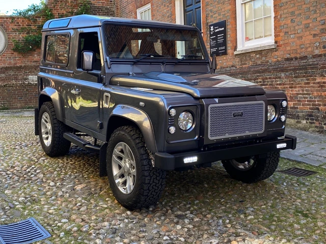 LAND ROVER DEFENDER Corris Grey 90 XS station wagon Modified by LUCARI ...