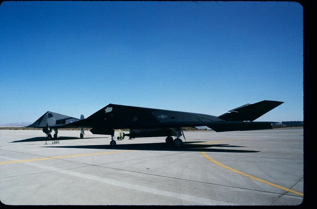 711-07 ORIGINAL K64 AIRCRAFT SLIDE: USAF Lockheed F-117A Nighthawk 84 ...