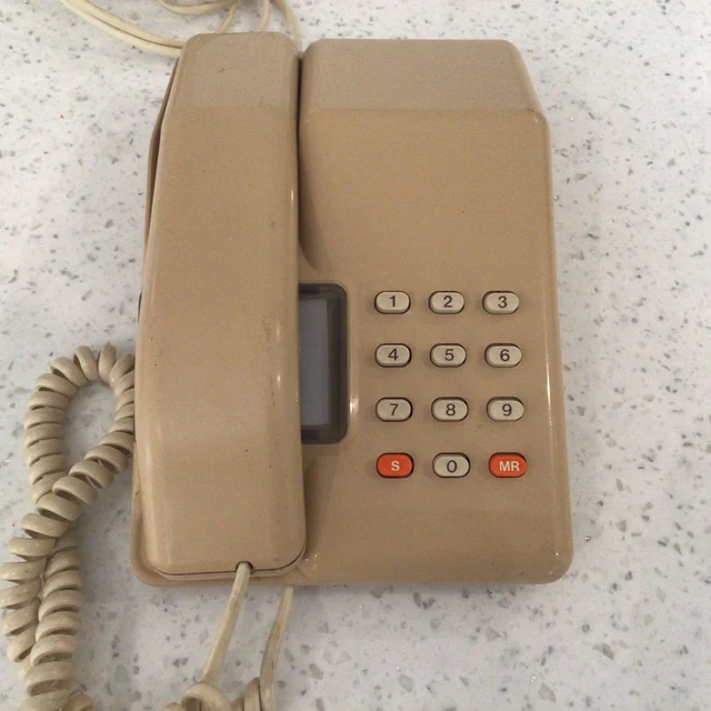 VINTAGE BRITISH TELECOM 1980's Beige Viscount Trim Telephone VGC ...