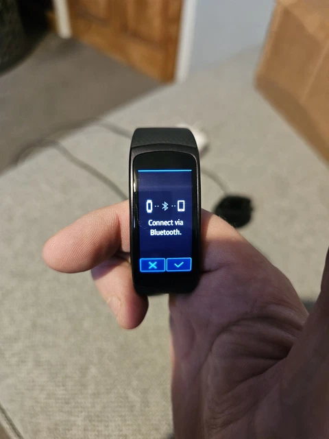 SAMSUNG GEAR FIT 2 Pro SM-R360 Smart Watch in very good condition £26. ...