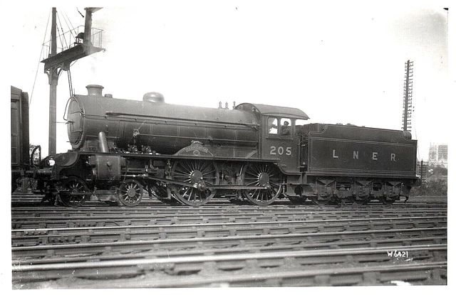 LNER CLASS D49 4-4-0 No 205 "THE ALBRIGHTON" AT UNKNOWN MPD REAL ...