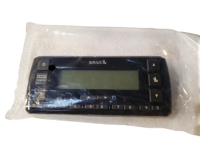 SIRIUS XM SATELLITE Radio Stratus 7 Radio & Home Kit SV7H1C - Open Box ...