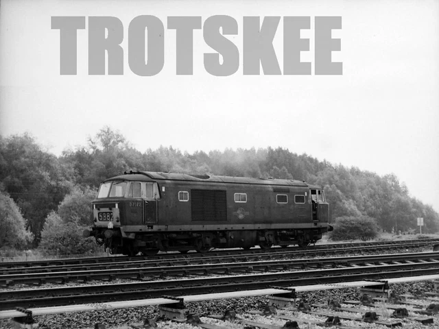 LARGER NEGATIVE BR British Railways Diesel Loco Class 35 D7072 ...