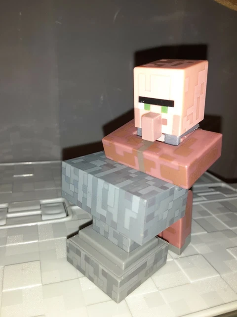 MINECRAFT BLACKSMITH VILLAGER Action Figure Figure Anvil Complete £21. ...