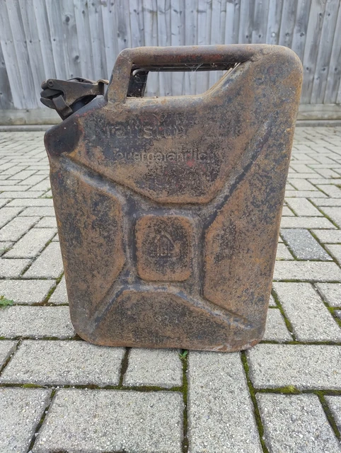 ORIGINAL WW2 ERA period German 20 litres Military metal petrol can ...