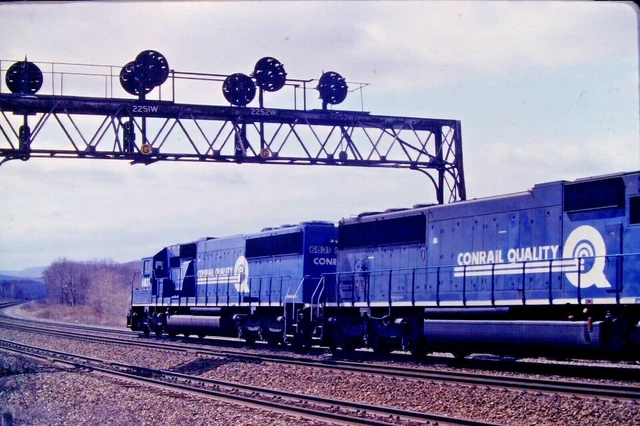 ORIGINAL SLIDE CONRAIL Diesel SD80 Moteur #6831 Tipton, PA (1996 ...