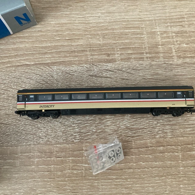 DAPOL MK3 INTERCITY Swallow 1st Class Coach - 2P-005-220 £26.70 ...