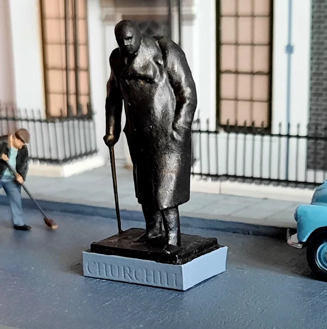 OO GAUGE SIR Winston Churchill Bronze Effect Statue Wartime Prime ...