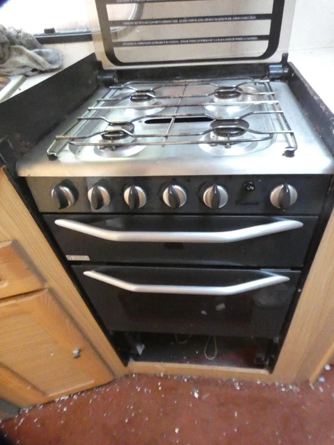 CARAVAN GAS OVEN, hob, grill, Spinflo Caprice, electronic igniter £99. ...