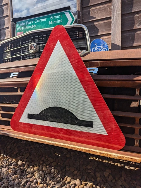 GENUINE TFL TRANSPORT For London Street Sign Road Warning Speed Bumps ...