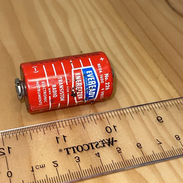 VINTAGE EVEREADY ENERGIZER #226 Transistor 9-Volt Battery Collectible £ ...