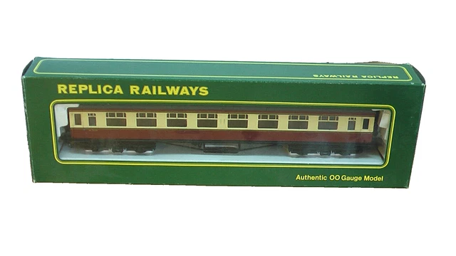 REPLICA RAILWAYS 12053 Collet all third Coach Cream and Crimson £10.99 ...