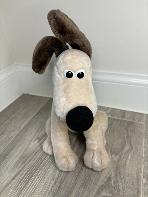 WALLACE AND GROMIT Gromit The Dog Soft Toy Plush Aardman Born To play ...