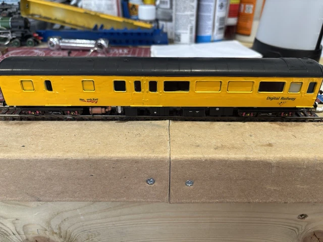 AIRFIX MK2 BSO Repainted Network Rail Unnumbered Used Clip On Magnetic ...