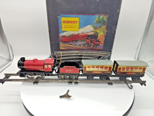 HORNBY CLOCKWORK O gauge locomotivesM0 Passenger Set Pullman Coaches ...