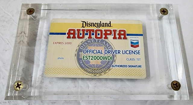 DISNEY DISNEYLAND AUTOPIA Official Driver License Chevron Dusty w/Glass ...