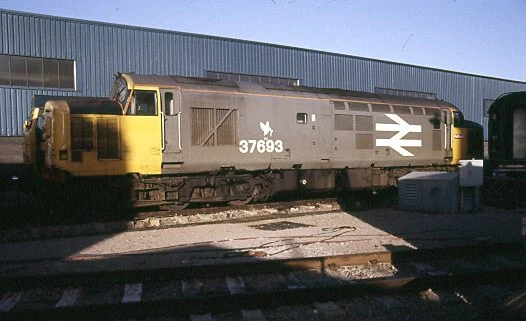 ORIGINAL COLOUR SLIDE of 37693 BR class 37 diesel loco £0.99 - PicClick UK