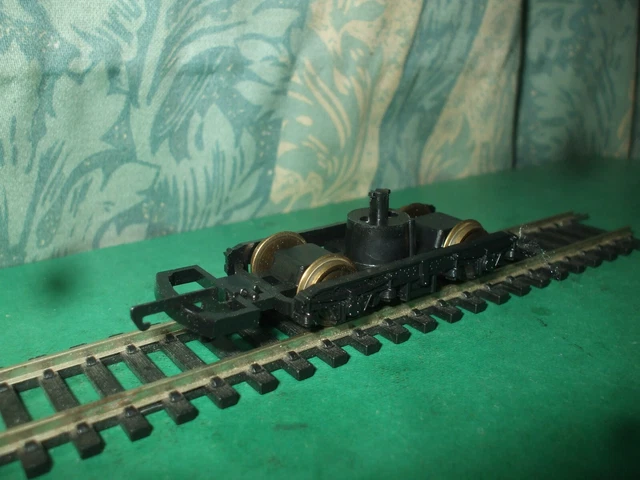 LIMA BR MET CAM CLASS 101 DMU TRAILER/CENTRE CAR NON POWERED BOGIE ONLY ...