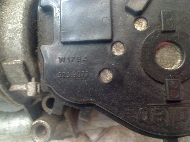 MOTEUR + TRINGLERIE ESSUIE GLACE AVANT Citroën DS3 (SA) 2012 9259072 ...