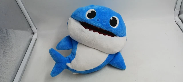 PELUCHE PINKFONG BABY Shark - Marionnette cantarine Papa Shark EUR 15 ...