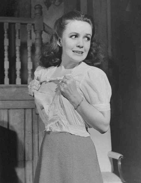 ACTRESS MARY ANDERSON performing in a scene from the play Gues- 1940s Photo 2 $9.00 - PicClick AU