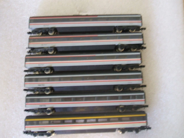 GRAHAM FARISH MK2 Inter-City ‘Executive’ Livery (3 BUFFET, 2 X 2ND +2 X ...