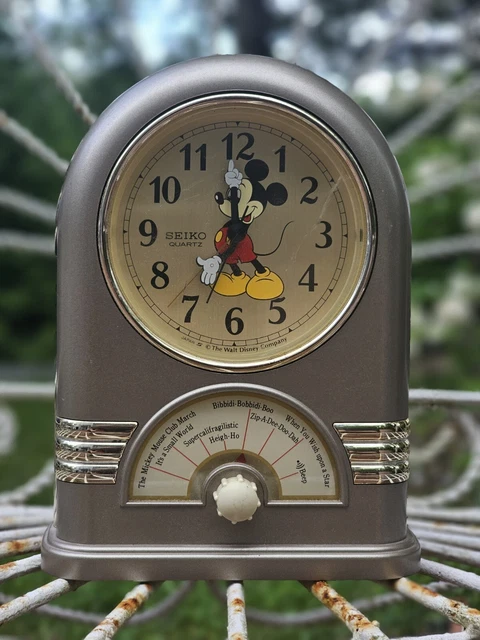 DISNEY SEIKO QUARTZ Mickey Mouse Musical Alarm Clock Sing Along Jukebox ...