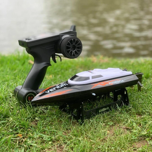 REMOTE CONTROL RC Speed Boat Fast Udi Power Venom Ideal For Racing ...