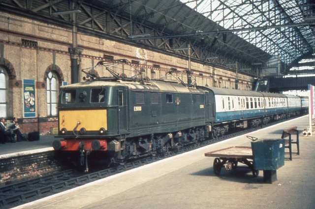 35MM RAILWAY SLIDE: COLOUR-RAIL: DE 950: CLASS 76: 26000 £2.00 ...