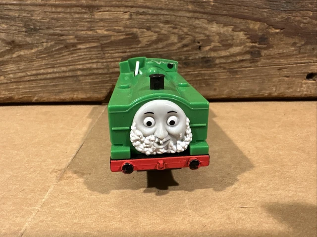 THOMAS &FRIENDS TRACKMASTER JAMES MOTORIZED Train Tank Engine 2006 Hit ...