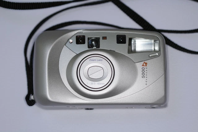 BOOTS COMPACT CAMERA 5000 Advanced Zoom Lens F 32.5-65mm with strap and ...