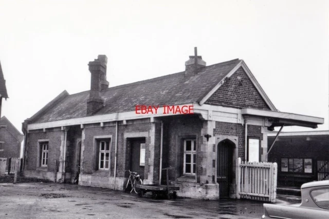 PHOTO CHARFIELD Railway Station £3.00 - PicClick UK