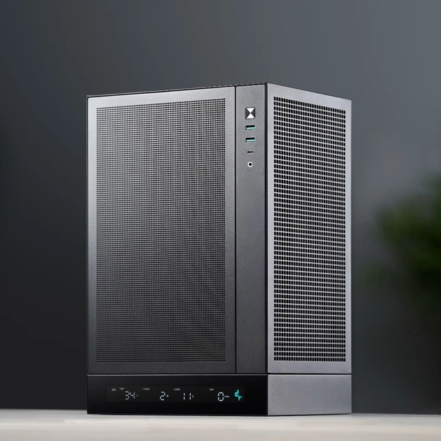 NVIDIA RTX 5070 Ti, AMD Ryzen 7 9700X, 32GB RAM, 2TB NVMe Mini Gaming ...