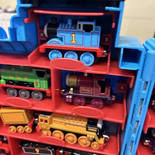 THOMAS THE TANK Engine Carry Case and Trains And Carriages Vintage 2002 ...