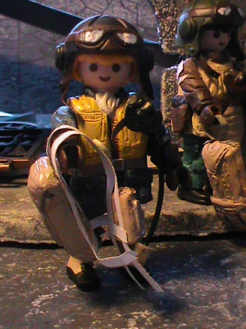 PLAYMOBIL CUSTOM PILOTE Raf (Chasseur Hurricane) (Europe-1940) Réf-0116 ...