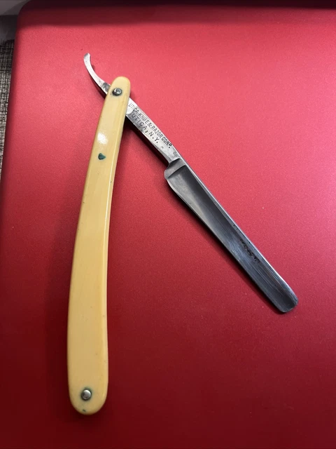VINTAGE RED POINT 917 Utica Knife & Razor Co. Straight Razor $19.99 ...
