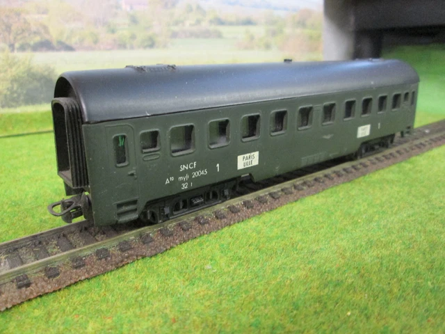 LIMA SNCF 1ST Class Coach Green Livery Ho Scale £11.11 - PicClick UK