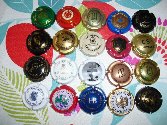LOT CAPSULES DE 20 capsules de champagne EUR 1,00 - PicClick FR