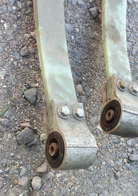 MERCEDES SPRINTER W906 hinten Fiberglas Blattfedern A9063200000 EUR 411 ...