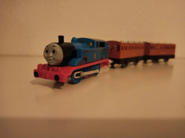 THOMAS AND FRIENDS TOMY Plarail Talk N Action Talking Thomas 2000 ...
