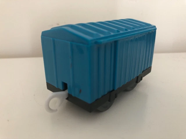 THOMAS AND FRIENDS Tomy / Trackmaster Blue Vent Van Wagon £0.25 ...