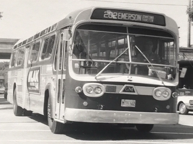 CHICAGO TRANSIT AUTHORITY Bus CTA #2 Route 202 Emerson WLAK 94 ...