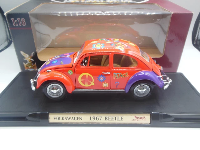 ROAD SIGNATURE 92079 1967 Volkswagen Beetle Flower Power Edition 1:18 ...