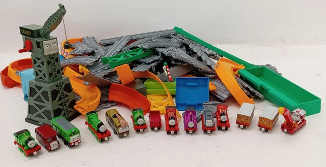 THOMAS THE TANK Engine & Friends Take Along Train Track Pieces & Trains ...