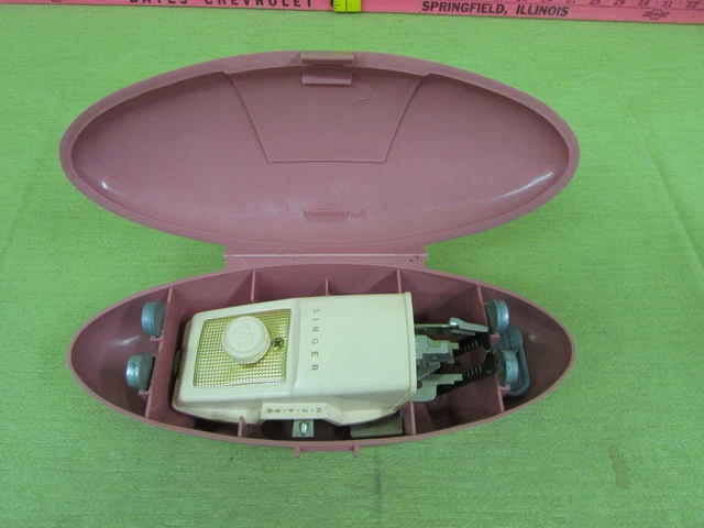 VINTAGE SINGER HAND Held Poplable Button Sewing Machine $20.95 - PicClick
