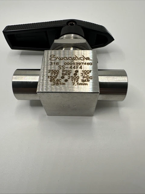 SWAGELOK SS-44F4 BALL Valve 1/4” FNPT Stainless Steel 2500 PSIG £84.46 ...