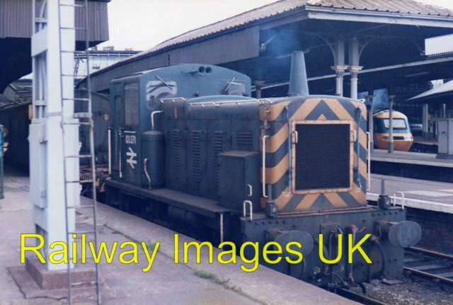 RAILWAY PHOTO -CLASS 03 Pilot at Newcastle Central Station c1986 £2.00 ...