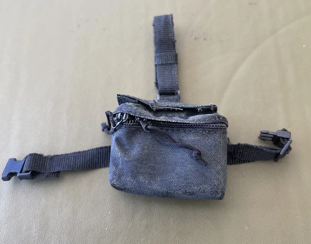 HOT TOYS 1/6 Scale Dam British Tank Commander Gas Mask Bag £14.99 ...